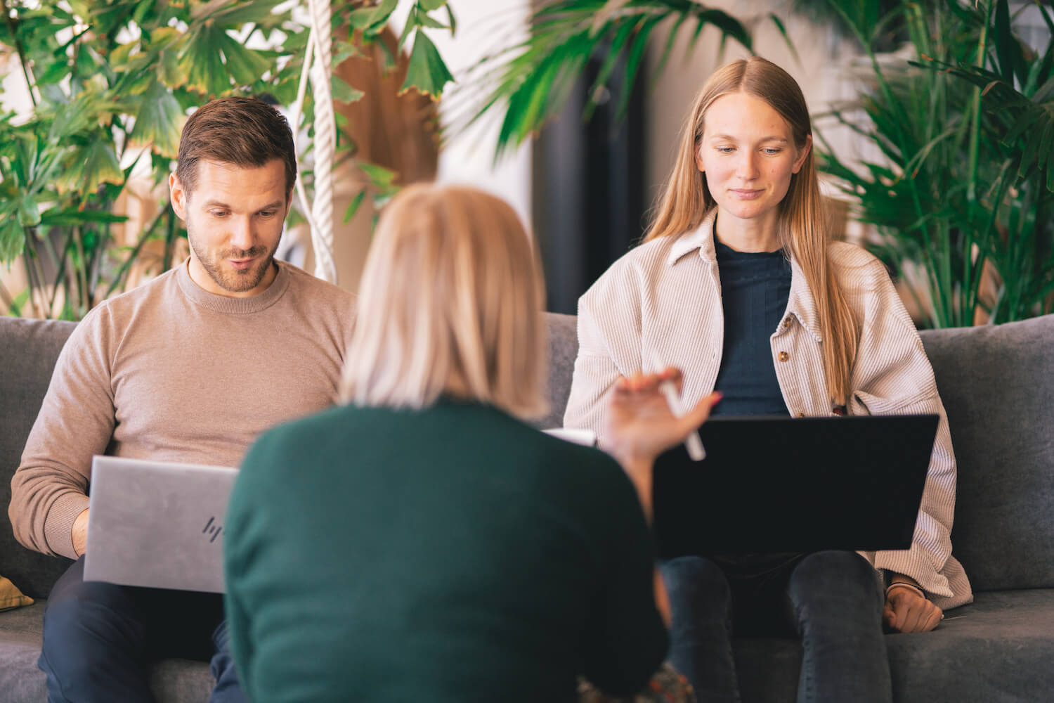 How to ensure transparent leadership? | DeskTime Blog