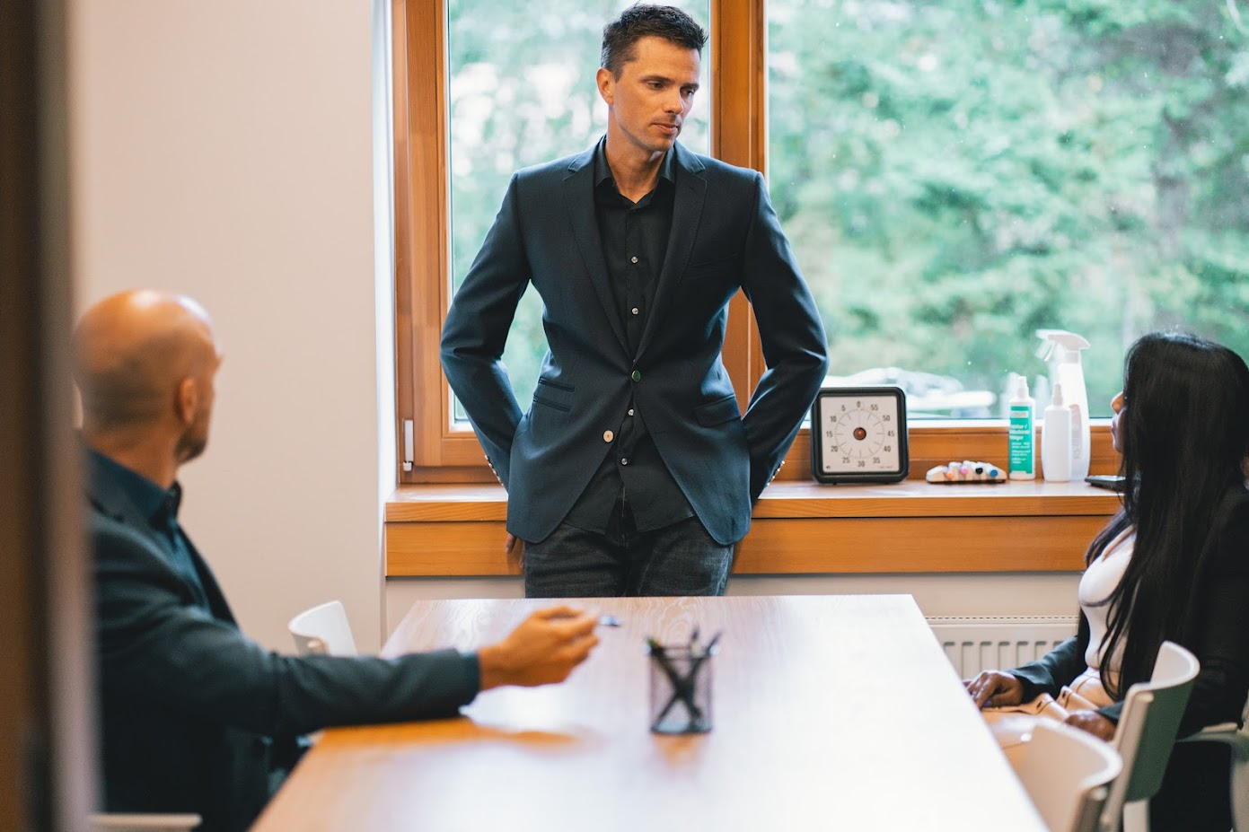 How to manage toxic employees | DeskTime Blog